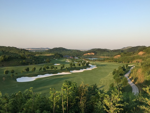 龙山湖高尔夫,高尔夫晚宴幽默致辞,龙陵龙山湖(第19页)_大山谷图库